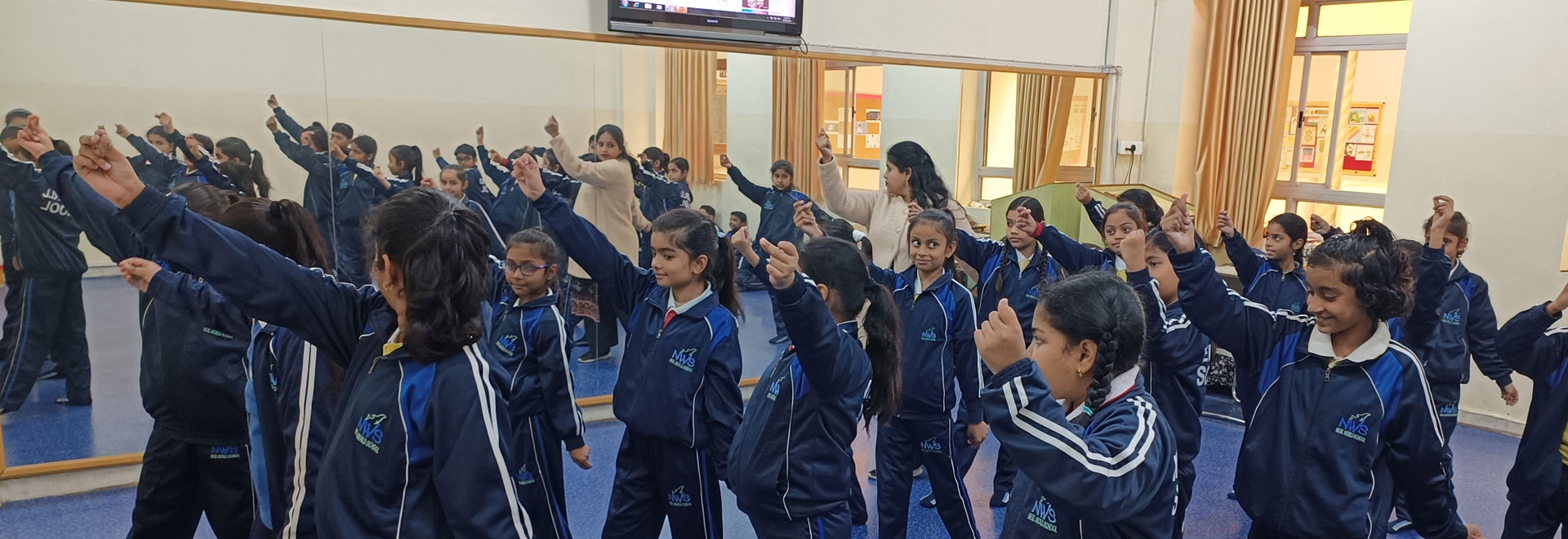 Neiil World School